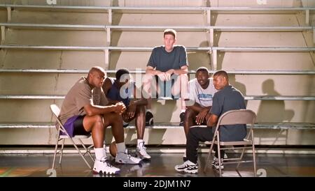 SPACE JAM, Patrick Ewing, Shawn Bradley, Larry Johnson, Muggsey Bogues ...