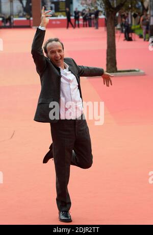 ROME, ITALY - OCTOBER 23: Roberto Benigni walks the red carpet during ...