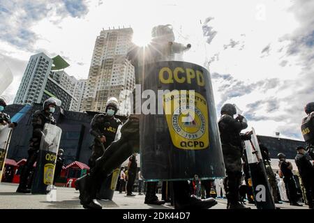 Quezon, Philippines. 15th Dec, 2020. A bomb disposal robot from the ...