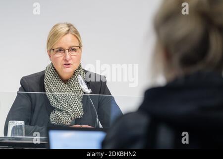 15 December 2020, Lower Saxony, Hanover: Carola Reimann (SPD), Lower ...