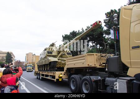 Self-propelled howitzer 2S19 Msta-S Stock Photo - Alamy