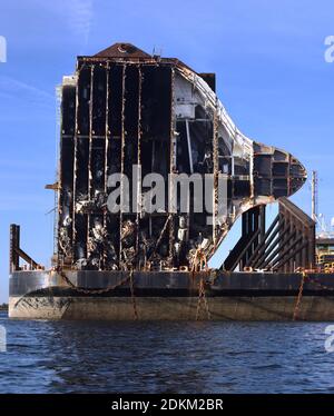 The car carrier Golden Ray is on April 15, 2019 in the port of ...