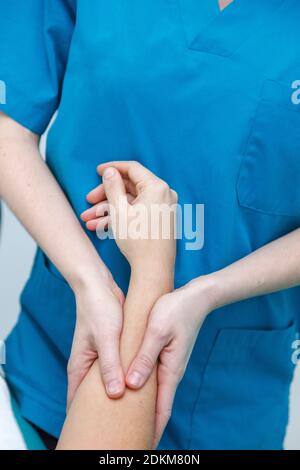 Nurse checking patient temperature Stock Photo - Alamy