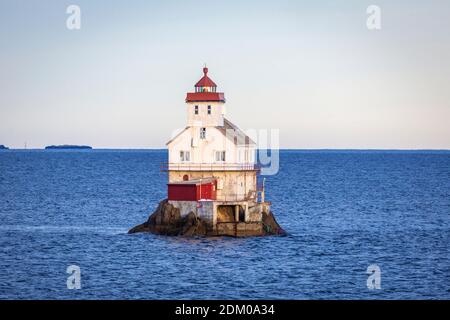 Old lighthouse Stabben Fyr near Florø in Norway Stock Photo - Alamy