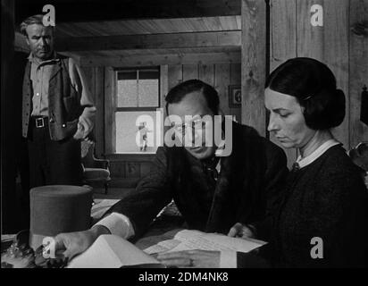 Los Angeles.CA.USA. George Couloris, Harry Shannon Agnes Moorehead and ...