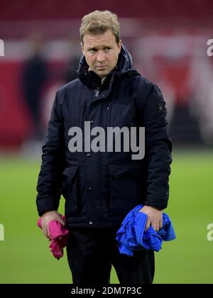 AMSTERDAM - FC Utrecht assistant coach Willem Janssen scouts the pitch ...