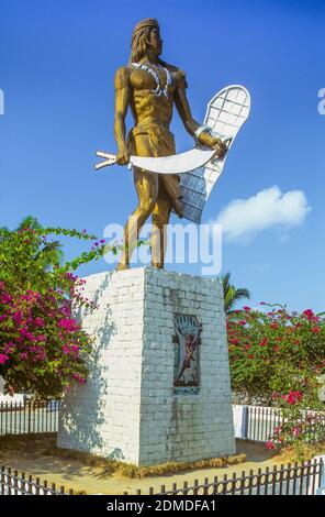Statue of Lapu Lapu National Hero who killed Ferdinand Magellan in the ...