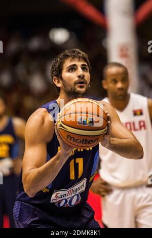 Spanish basketball player Ricky Rubio shares his knowledge of ...