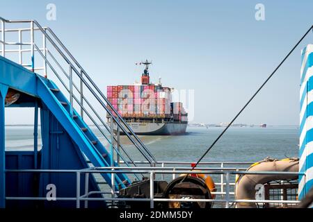 Vietnam, Haiphong Province, Cat Ba island, Ben Beo port and Cai Beo ...