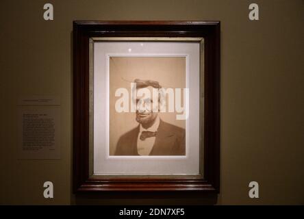 The original print of the 'cracked-plate' portrait of Abraham Lincoln ...