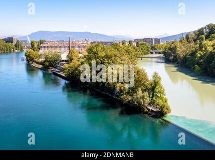 The Junction is the name of the confluence where the Rhone and Arve ...