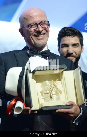 Director Jacques Audiart poses with The Palm d'Or for his film 'Dheepan ...