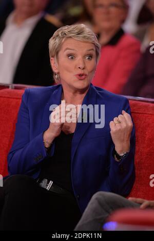 Elise Lucet at the taping of Vivement Dimanche on May 11, 2011 in Paris ...