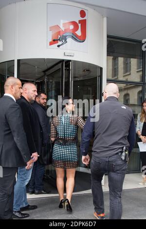 DEMI LOVATO ARRIVE AU STUDIO NRJ A PARIS Photo by Nasser Berzane ...
