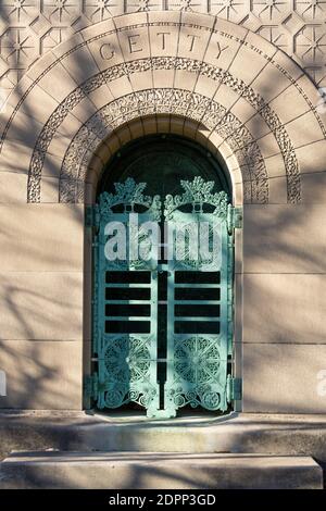 Detail of Getty Tomb at Graceland Cemetery - designed by Louis Sullivan ...