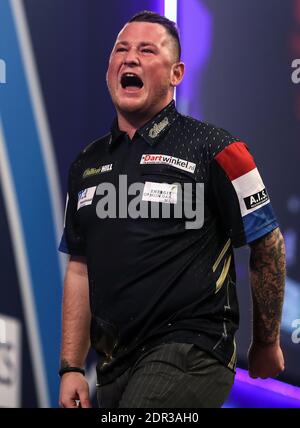 Derk Telnekes celebrates after winning a set against Nick Kenny during ...
