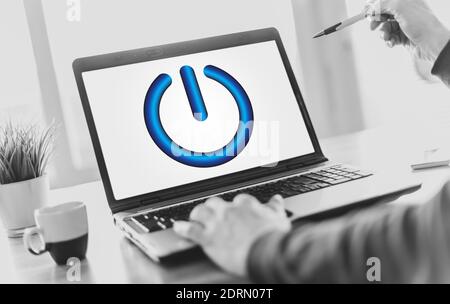 Laptop screen displaying a start concept Stock Photo - Alamy