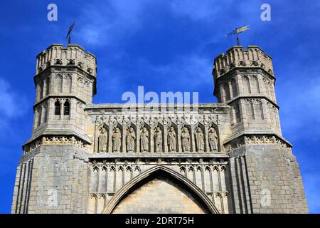Summer view of Thorney Abbey church, Thorney village, Cambridgeshire ...