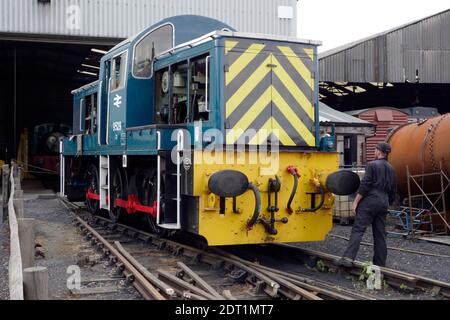 Class 14 diesel-hydraulic locomotive D9537 at Rawtenstall station on ...