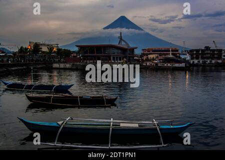 Legazpi: life in a port in the Philippines. The series is produced in a ...