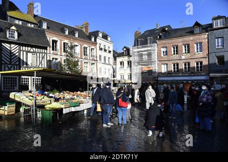 Food market in Honfleur - Calvados - France Stock Photo - Alamy