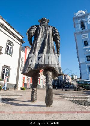Statue of Vasco da Gama by Duker Bower, Patio da Alfandega near the ...