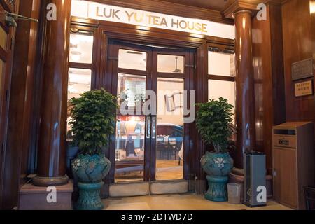 Beautiful typical chinese tea house (Lock Cha tea Shop, Hong Kong Park ...