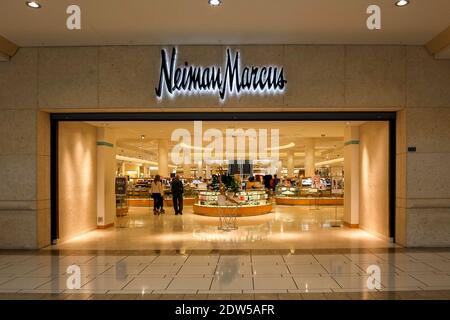 Interior of Neiman Marcus Department Store in the Hudson Yards Shopping ...