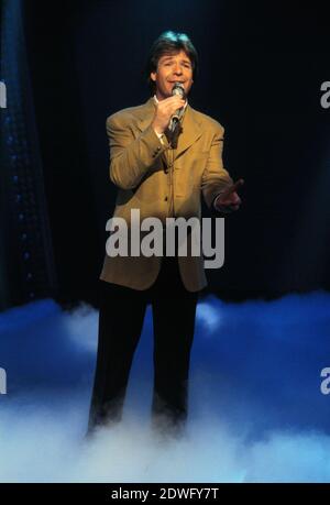 Patrick Lindner bei einem Auftritt in der TV-Show ZDF-Fernsehgarten im ...