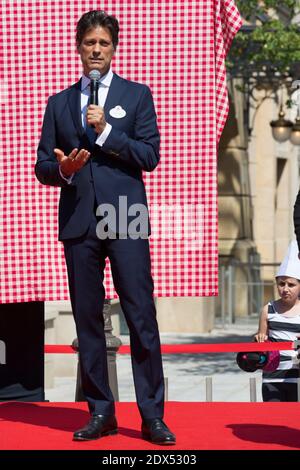 Philippe Gas President of Eurodisney inaugurates "Remy place ...