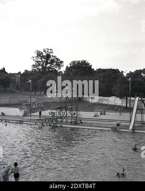 1950s, historical, open air Lido, Gravesend, Kent, England, UK. Opened ...