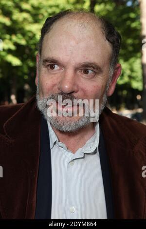 Jean-Pierre Darroussin arrives at the taping of Vivement Dimanche TV ...