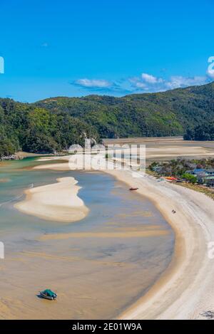 Beach Paradise Torrent Bay at Abel Tasman National Park in New Zealand ...