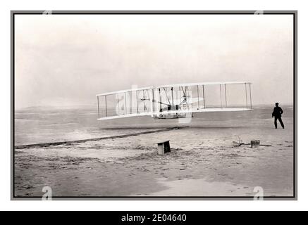 Wilbur Wright of Wright Brothers flying Stock Photo - Alamy