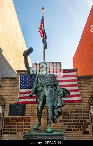 Statue of World War I American doughboy Marine J.V. “Pinky” Wilson in ...