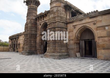 Sidi Bashir Masjid, The Shaking Minarets, UNESCO World Heritage Site ...