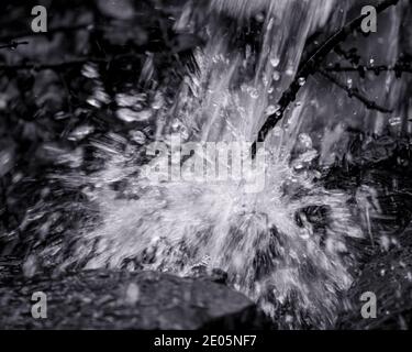 Stream, Dovestone Reservoir, Oldham, Lancashire Stock Photo - Alamy
