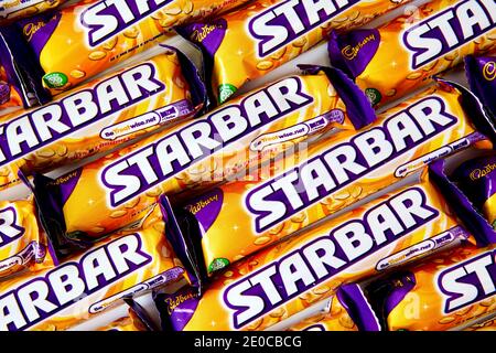 Cadbury Starbar Milk Chocolate Caramel And Peanut Bars Stock Photo - Alamy