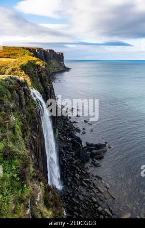 Kilt Rock and Mealt Falls Viewpoint, Highland, Isle of Skye, Scotland ...