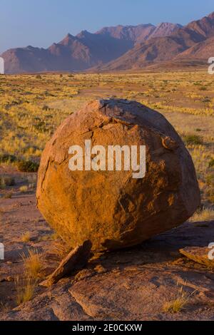 Montañas Branberg, Desierto del Namib, Namibia, Africa Stock Photo - Alamy