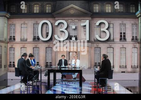 David Pujadas and Elise Lucet present a special program on France 2 ...