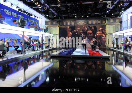 David Pujadas and Elise Lucet present a special broadcast on France 2 ...