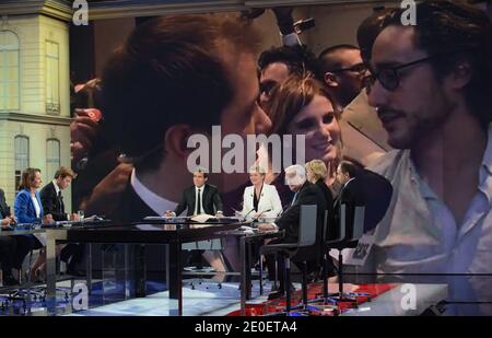 David Pujadas and Elise Lucet present a special broadcast on France 2 ...