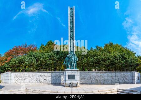 Statue of Douglas MacArthur at Incheon, Republic of Korea Stock Photo ...