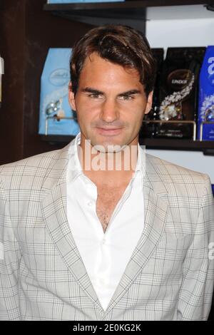 Roger Federer at the Lindt Chocolate Flagship store on Fifth Avenue to ...