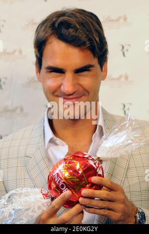 Roger Federer at the Lindt Chocolate Flagship store on Fifth Avenue to ...