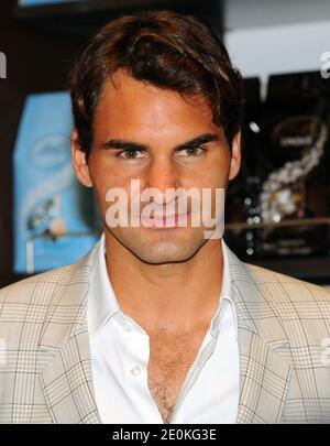 Roger Federer at the Lindt Chocolate Flagship store on Fifth Avenue to ...