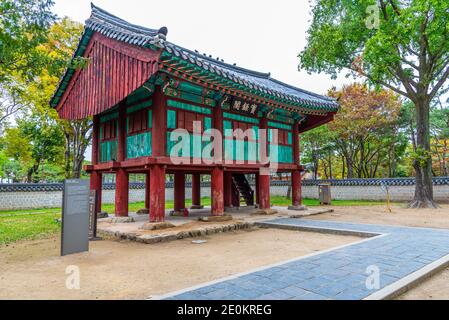 JEONJU, KOREA, OCTOBER 23, 2019: Aerial view of traditional hanok ...