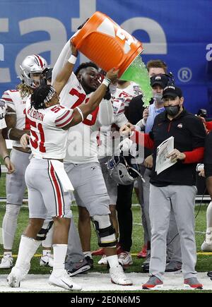 Ohio State offensive lineman Ryan Smith plays in an NCAA college spring ...