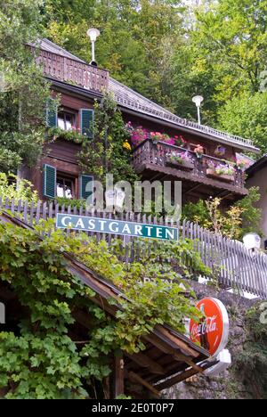 Traditional restaurant in Hallstatt - HALLSTATT, AUSTRIA, EUROPE - JULY ...